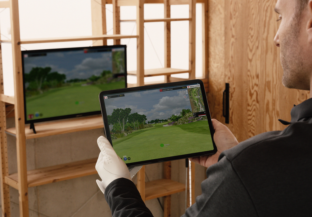 SC4 PRO Golf Launch Monitor + Driving Range Simulator – Voice Caddie